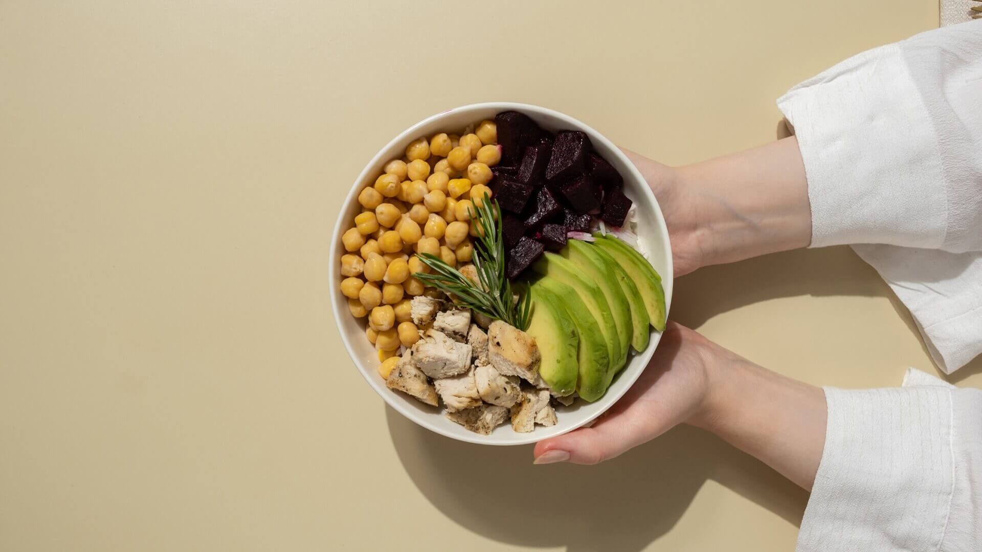 What to Eat During Your Period: Do’s and Don’ts for Better Cycles | Hol